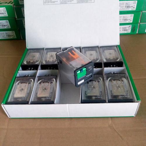 Jual Schneider Relay Zelio RUMC31BD 10A 24VDC - Kota Bandung ...