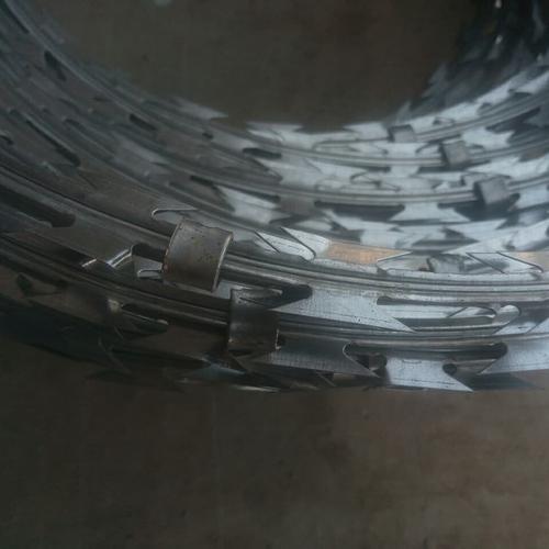 Jual Razor Wire/kawat Duri Silet Untuk Pengaman - Kab. Tangerang ...