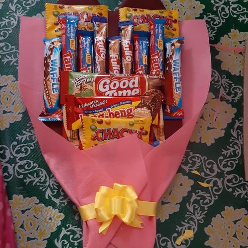 Jual buket snack buket ciki buket kopi buket bunga - Jakarta Timur ...