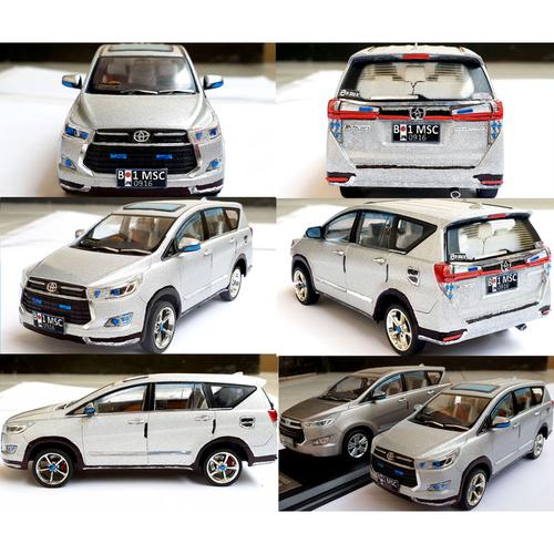 Jual Custom Toyota Innova Venturer 2017 Silver DieCast Car 1:32 ...