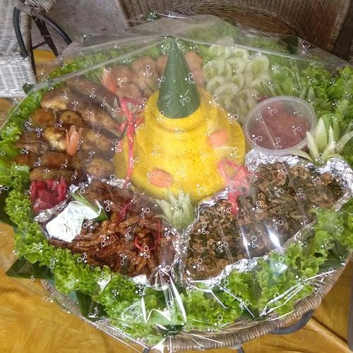 Jual Nasi Tumpeng/Tumpeng Tangga/10 Porsi/Nasi Kuning - Kota Tangerang ...