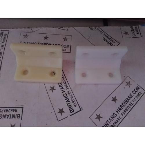 Jual Siku Plastik PVC Nilon Angle 811 Penyangga Ambalan 2 Lubang Hole ...