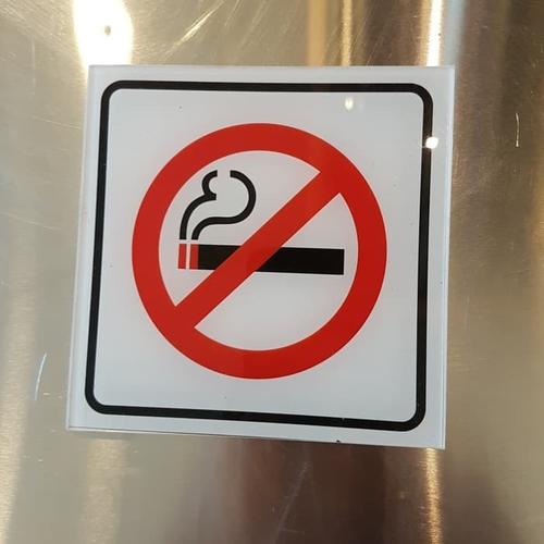 Jual AKRILIK SIGN LABEL K3 RAMBU DILARANG MEROKOK 10CMX10CM - Jakarta ...