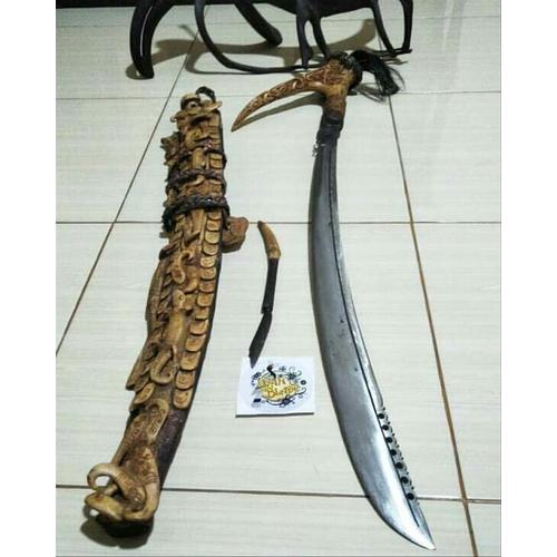 Jual Mandau Dayak Kelas VIP - Mandau Adat Dayak Full Ukir tulang Gagang ...