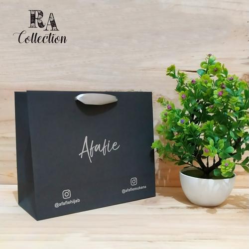 Jual Paper Bag Hitam Landscape Ukuran 23cm x 10cm x 18cm Plus Sablon ...