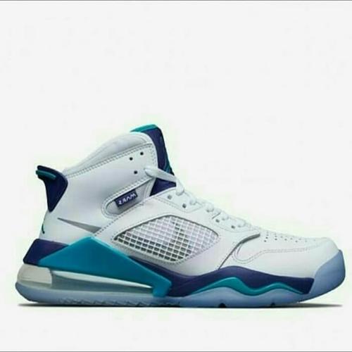 Jual sepatu baske nike jordan mars 270 white blue original bnib - Kota ...
