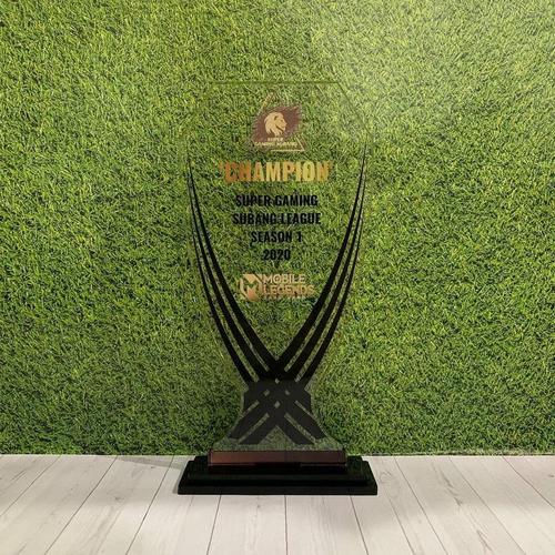 Jual Piala Mobile Legends Trophy Plakat Medali Mobile Legends (Plus Box ...