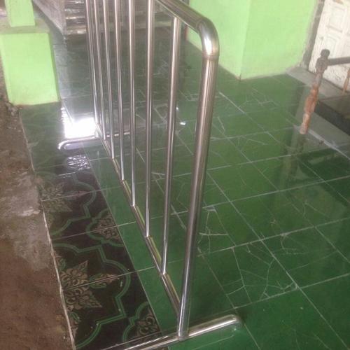 Jual pagar pembatas jalan barikade brikade tiang besi dan stenlis - Kab ...