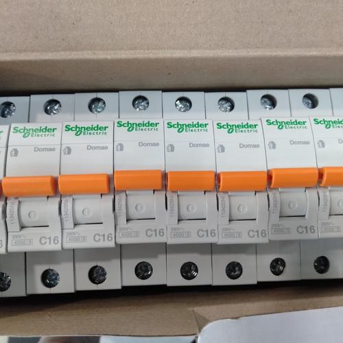 Jual mcb 1pole 6/10/16/20a 4,5ka domae schneider - 20a - Jakarta Pusat - Mulia onlineshope ...