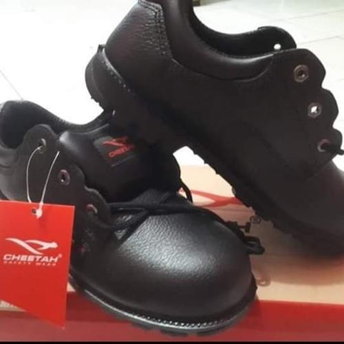 Jual sepatu safety cheetah 2002h original - Hitam, 41 - Kab. Bekasi ...