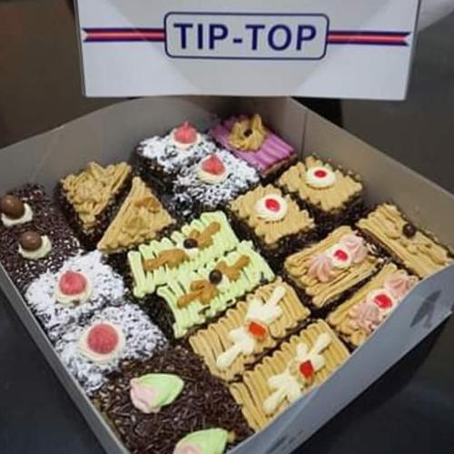 Jual Cake Tip Top Restaurant Medan Legendaris - blackforest - Kota ...