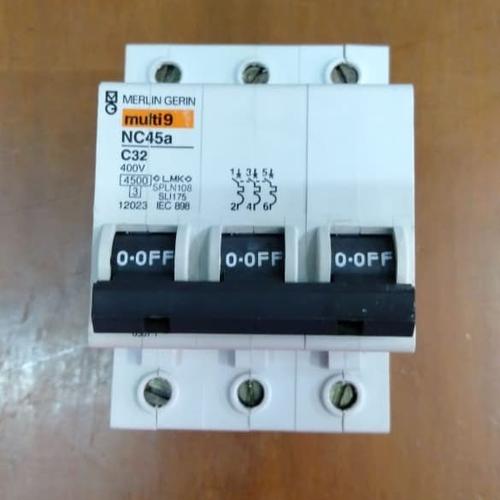 Jual mcb merlin gerin multi9 NC45a C32 3phase - Jakarta Pusat - Smart electric shop | Tokopedia