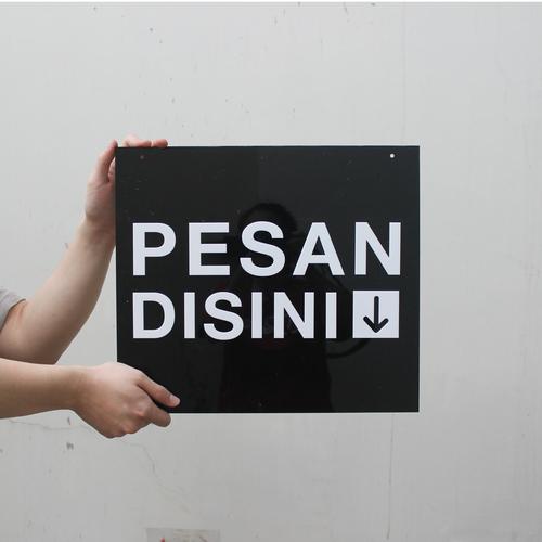 Jual SIGNAGE ACRYLIC PESAN DISINI / SIGN BAYAR DISINI / ACRYLIC SIGN ...