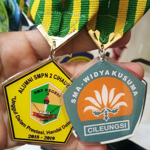 Jual Akrilik medali segi lima - Kota Tasikmalaya - Smart Stationery ...