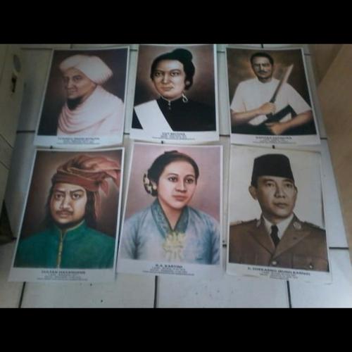 Jual Poster pahlawan bangsa 24,5 * 34.5 cm - Kota Surabaya - MUHRA BUKU ...