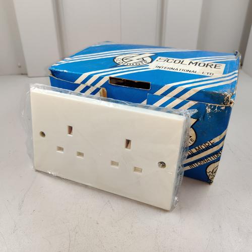 Jual Scolmore Wall Socket Stop Kontak Dinding Tembok 3 lubang 2 slot UK ...