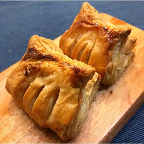 Jual MINI CHICKEN CURRY PUFF - Jakarta Selatan - Animo Bakery | Tokopedia