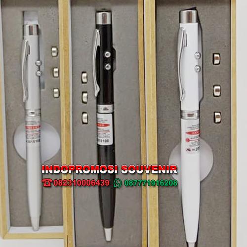 Jual SOUVENIR PULPEN LASER POINTER 3 IN 1 PROMOSI / PEN METAL - Putih ...