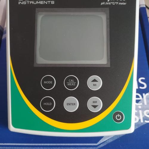 Jual EUTECH PH 700 PH METER C/W ELECTRODE ATC PROBE Eutech PH700 ...