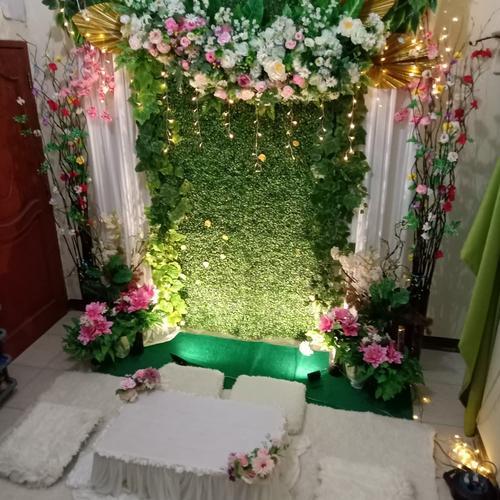 Jual Backdrop Akad nikah lesehan(meja dan 6 bantalan,hand buket dan ...