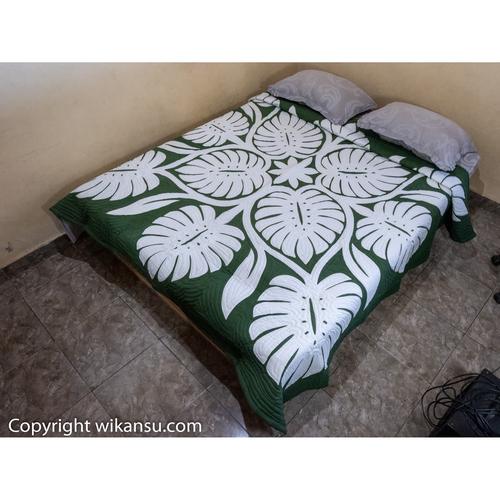 Jual Bed Cover Batik Lukis Bali Jarit Full Daun Monstera Tom Thumb ...