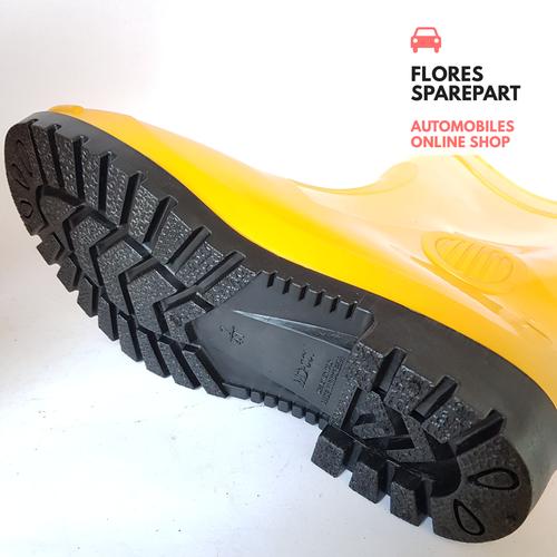 Jual Sepatu boot APD Macker's sepatu medis corona - Kuning, 38 - Kab ...