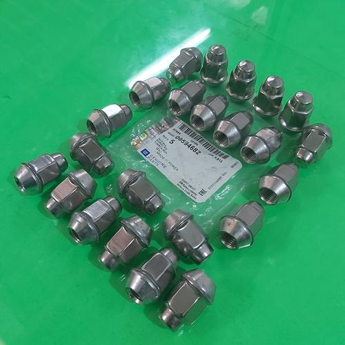 Jual MUR Baut Roda CHEVROLET SPIN ALL Type ORIGINAL GM sesuai Foto ...