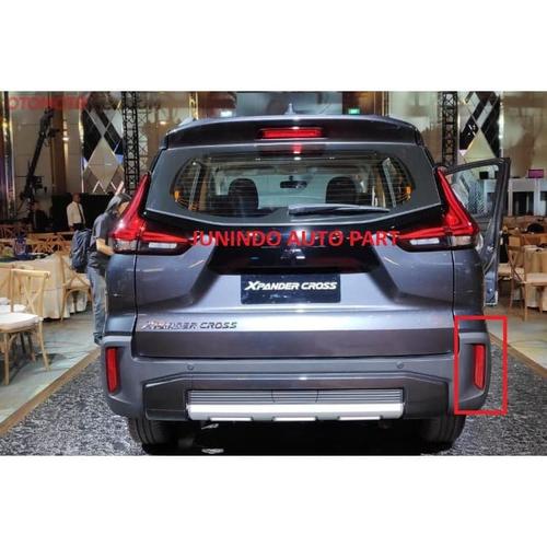 Jual LAMPU REFLEKTOR BUMPER BELAKANG KANAN XPANDER CROSS 8355A124 ...