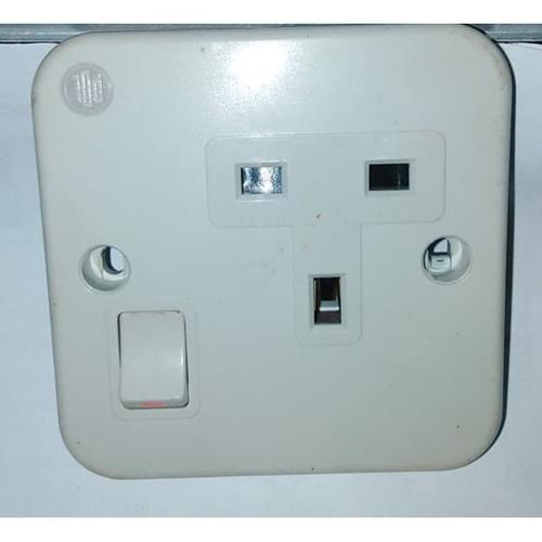Jual MK Socket Outlet switch 13A 250v PDL ORIGINAL - Kab. Bogor ...
