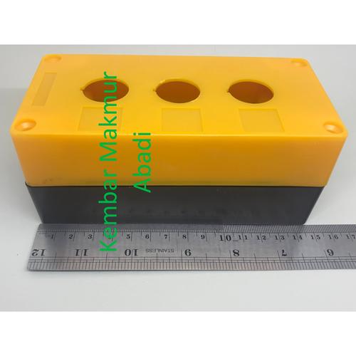 Jual Control Box Push Button 22mm 3 Lubang Putih-Kuning/Kontrol Box ...