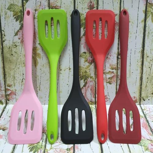 Jual slotted silicone cooking turner /sodet sutil masak silikon - Red ...
