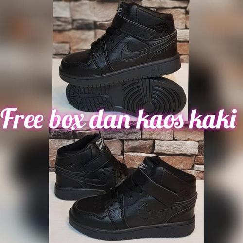 Jual Sepatu Sneakers Anak Nike Air Jordan 1 Black ( Import ) - 29 ...