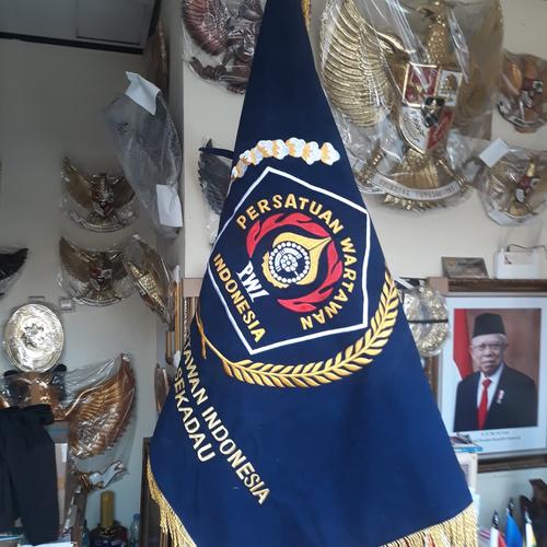 Jual Bendera pataka PWI - Jakarta Timur - garuda sakti | Tokopedia
