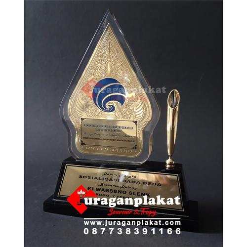 Jual Plakat Vandel Fiber/Resin 16 - Kota Yogyakarta - Juragan Plakat ...