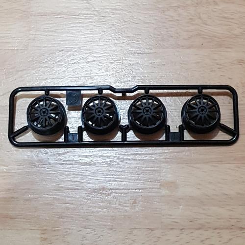 Jual *Tamiya 95245* Carbon Wheel Set Medium Fin-Type Only - Kota ...