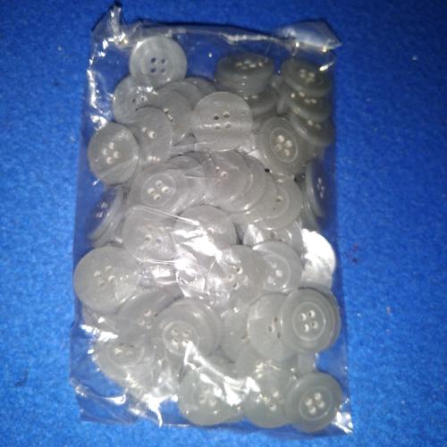 Jual kancing kemeja besar lubang 4 ukuran 2cm per bungkus - Jakarta ...