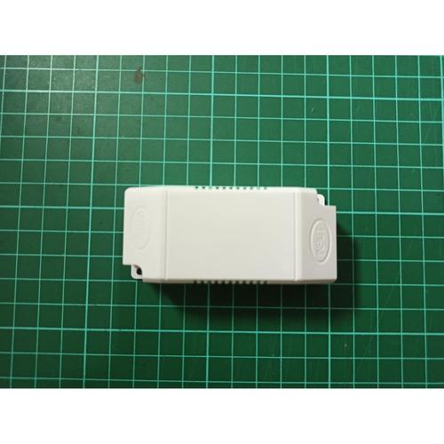Jual Box Kasing Casing Komponen Plastik Putih Ukuran 8 x 3,5 x 2,4 cm ...