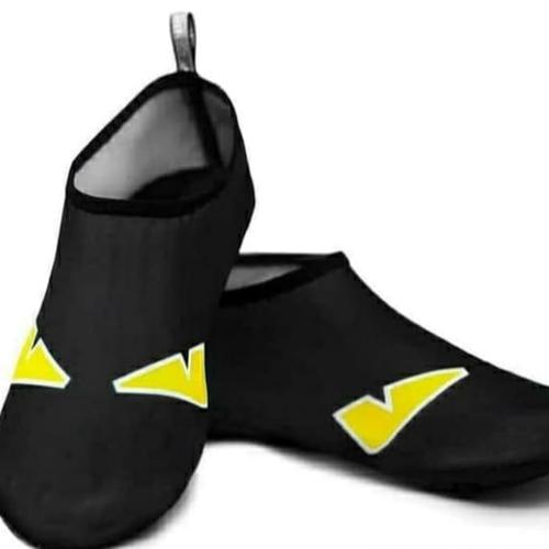 Jual sepatu khusus pantai anti slip lindungi kaki dari karang laut ...