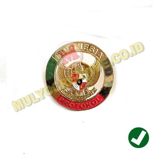 Jual Pin Protokol Indonesia Warna Merah Pin Protokol Garuda Model Bulat ...