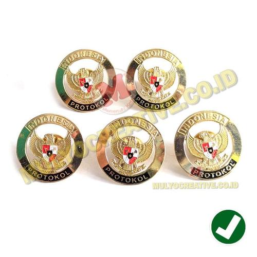 Jual Pin Protokol Garuda Warna Hitam Lencana Pin Protokol Model Bulat ...