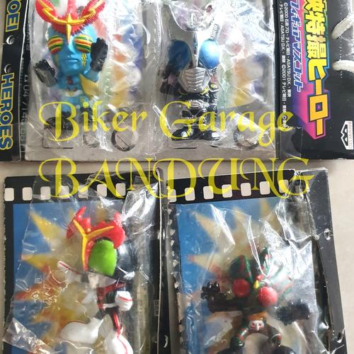 Jual sepaket figure chibi kamen rider amazon stronger showa era ...