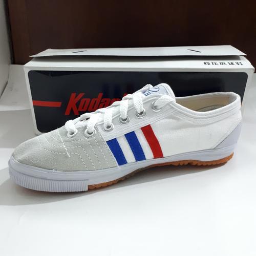 Jual Sepatu Capung Kodachi 8111 Putih Original Sepatu Pria dan Wanita ...