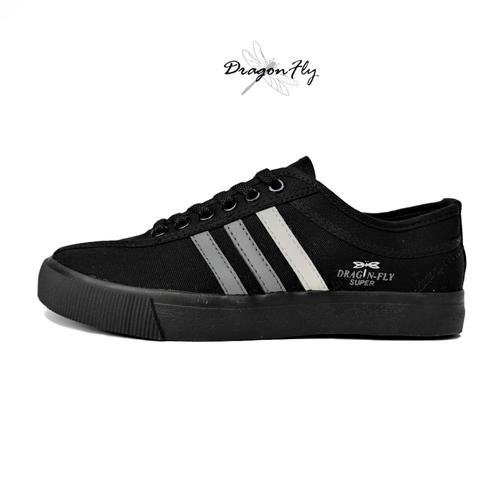 Jual Sepatu Dragonfly All black / Sneakers Warrior Falcon Original - 40 ...