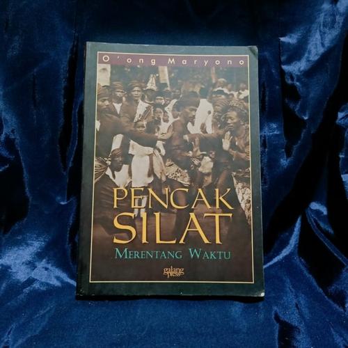Jual buku original Pencak Silat Merentang Waktu - O'ong Maryono ...