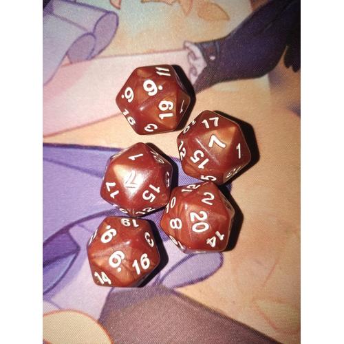 Jual Dice / dadu 20 sisi pokemon, mtg, yugi etc - Solid brown - Kota ...