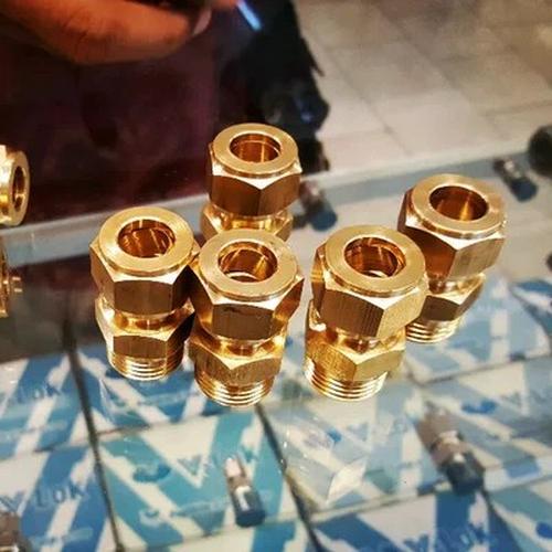 Jual FITTING MALE CONNECTOR KUNINGAN 6mm x 1/4" Inch untuk pipa tembaga ...