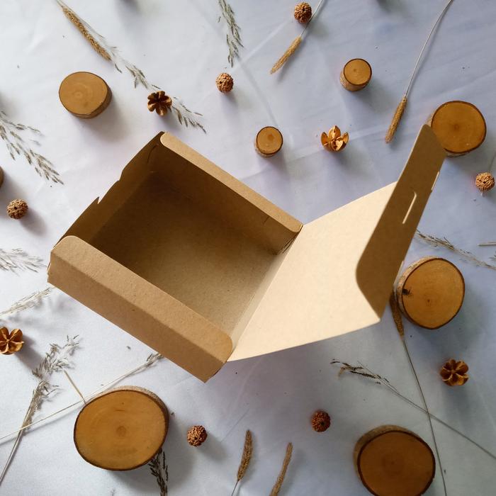 Jual BOX PERSEGI,BAHAN BROWN KRAFT 280 gr UKURAN 13,5 X13,5 X 5cm ...