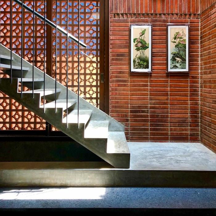 Jual railing pegangan tangga besi bulat sampai plafon cat hitam - Kota ...