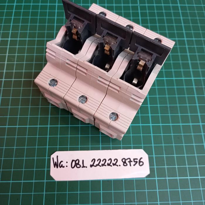 Jual Axle RT18M-63X Fuse Holder 3Phase 14x51 Max 63A Dengan Indicator ...