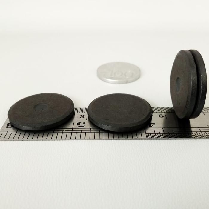 Jual Besi Berani Mahnit Magnet Hitam Ferrite Ferit Murah D25x3mm SATU ...